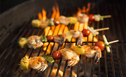 Cómo: asar brochetas de camarones